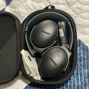 Boss | Headphones | Selling Boss Headset Like New On Black Noise ...